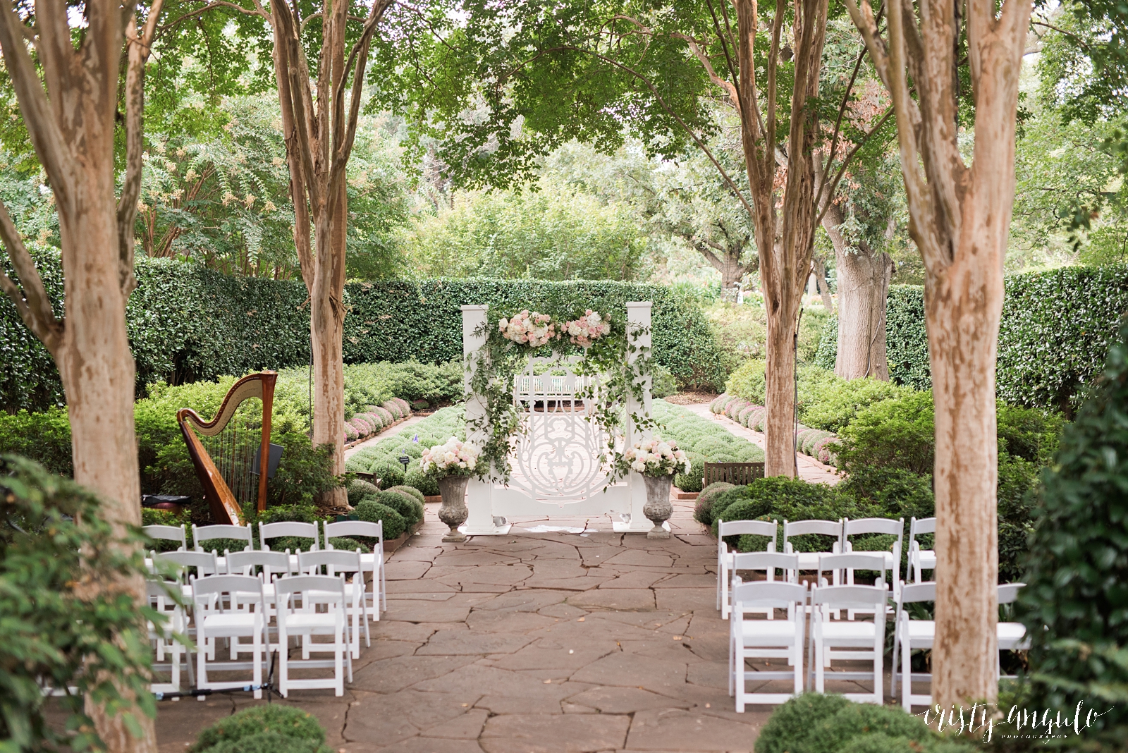 Allie & Avi’s Dallas Arboretum Wedding in the Rain! | Cristy Angulo ...